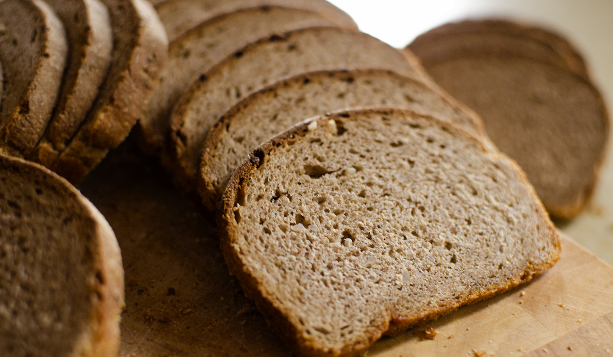 Can Cows Eat Bread? - Farmhouse Guide