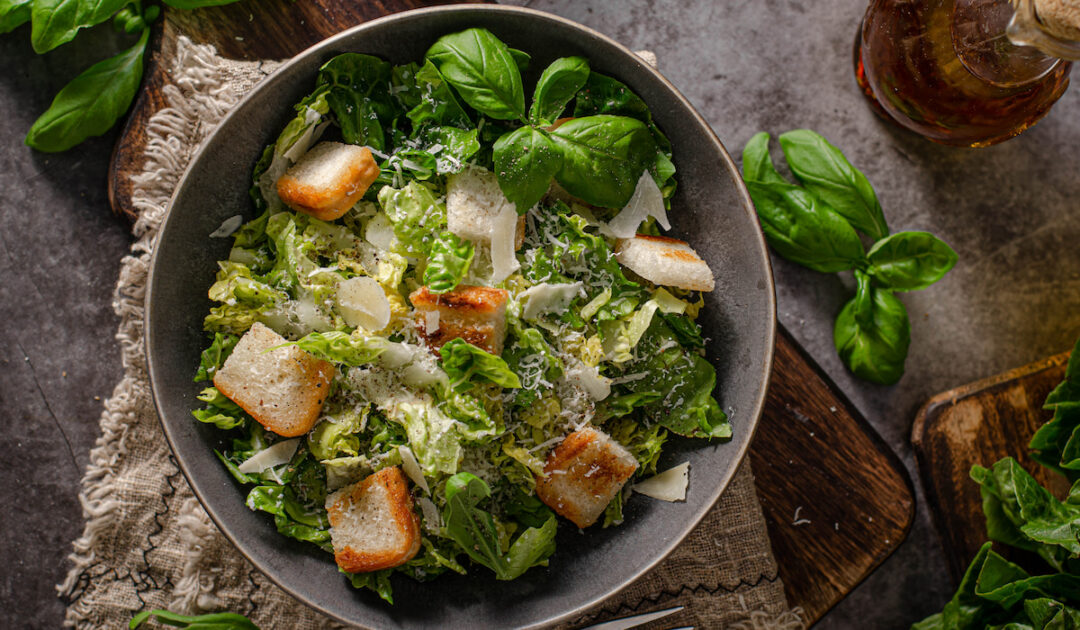 15 Types of Salads - Farmhouse Guide