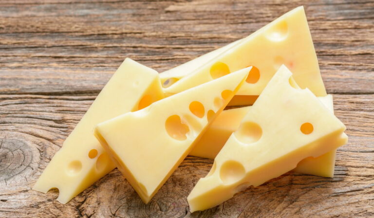 13 Cheeses That Can Be Frozen for Later - Farmhouse Guide