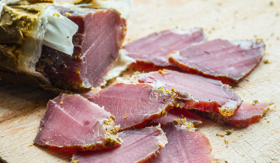 9 Delicious Types of Meat for Jerky - Farmhouse Guide