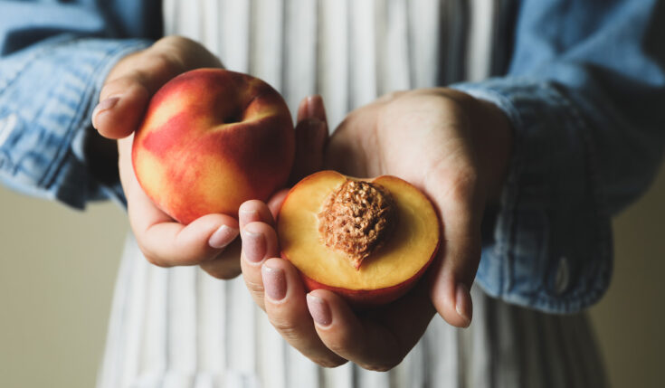 How to Tell If a Peach Is Bad - Farmhouse Guide