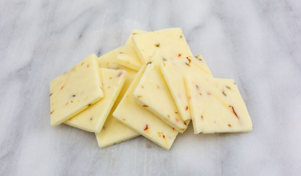 7 Types of Cheese That Taste Great in Ramen - Farmhouse Guide