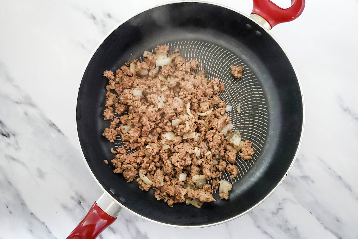 Simple Spaghetti with Meat Sauce - Farmhouse Guide