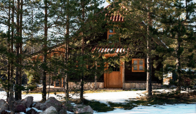 130+ Cottage Names - Farmhouse Guide