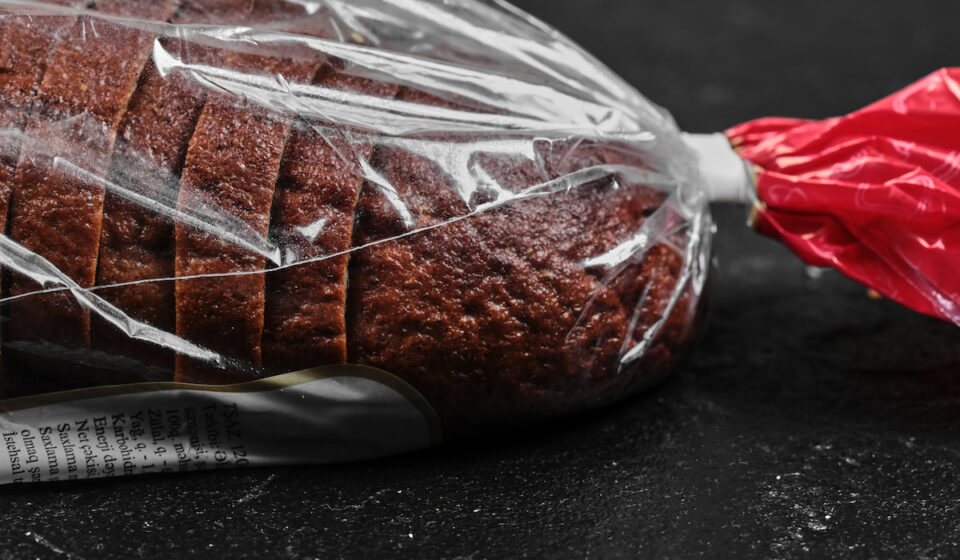 8 Ways to Keep Bread From Molding - Farmhouse Guide