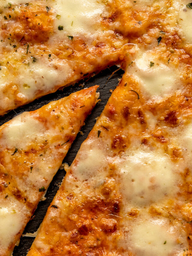 13 Best Types of Cheese for Pizza - Farmhouse Guide